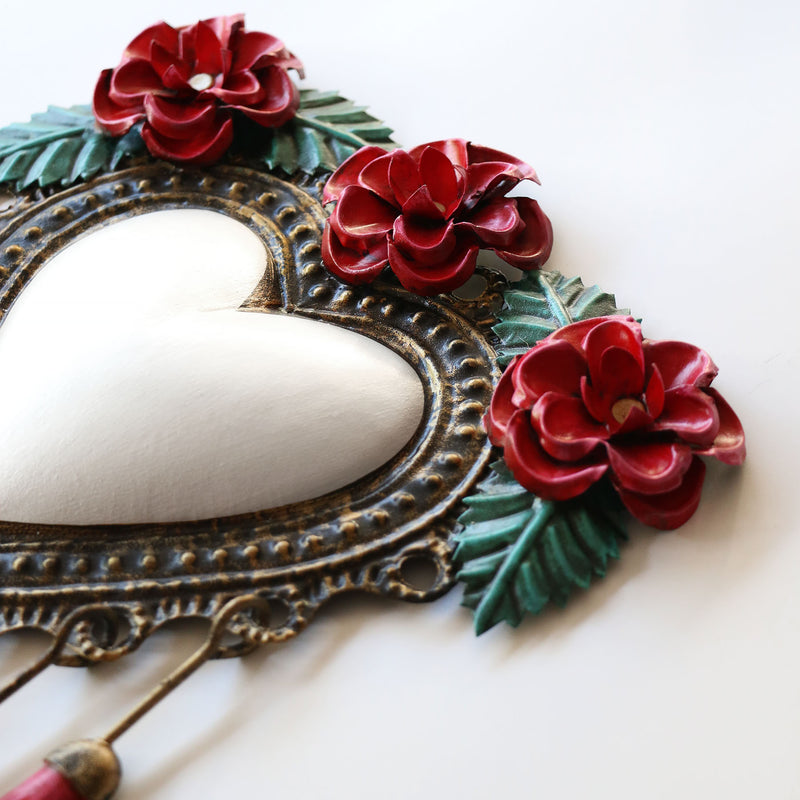 Laila Wall Heart Pearl – A Boy Named Aaron