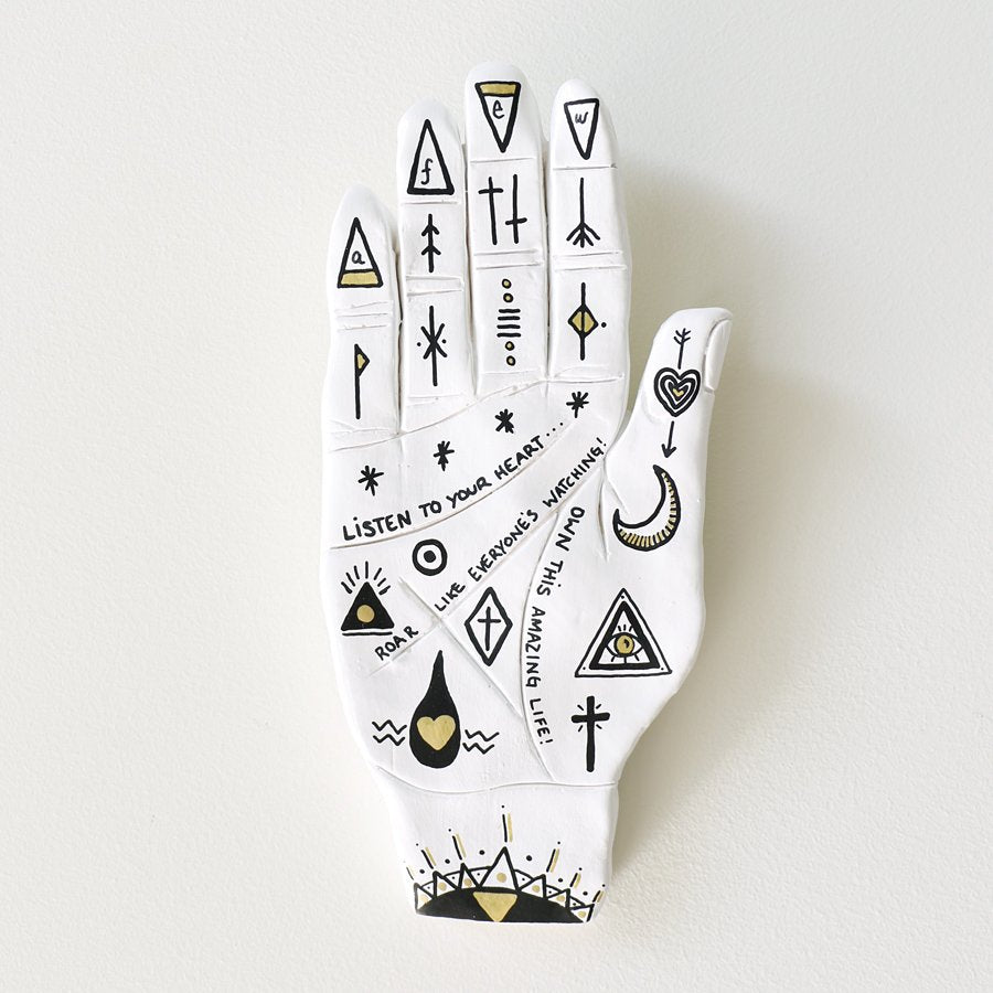 Elements Palm Reading – A Boy Named Aaron